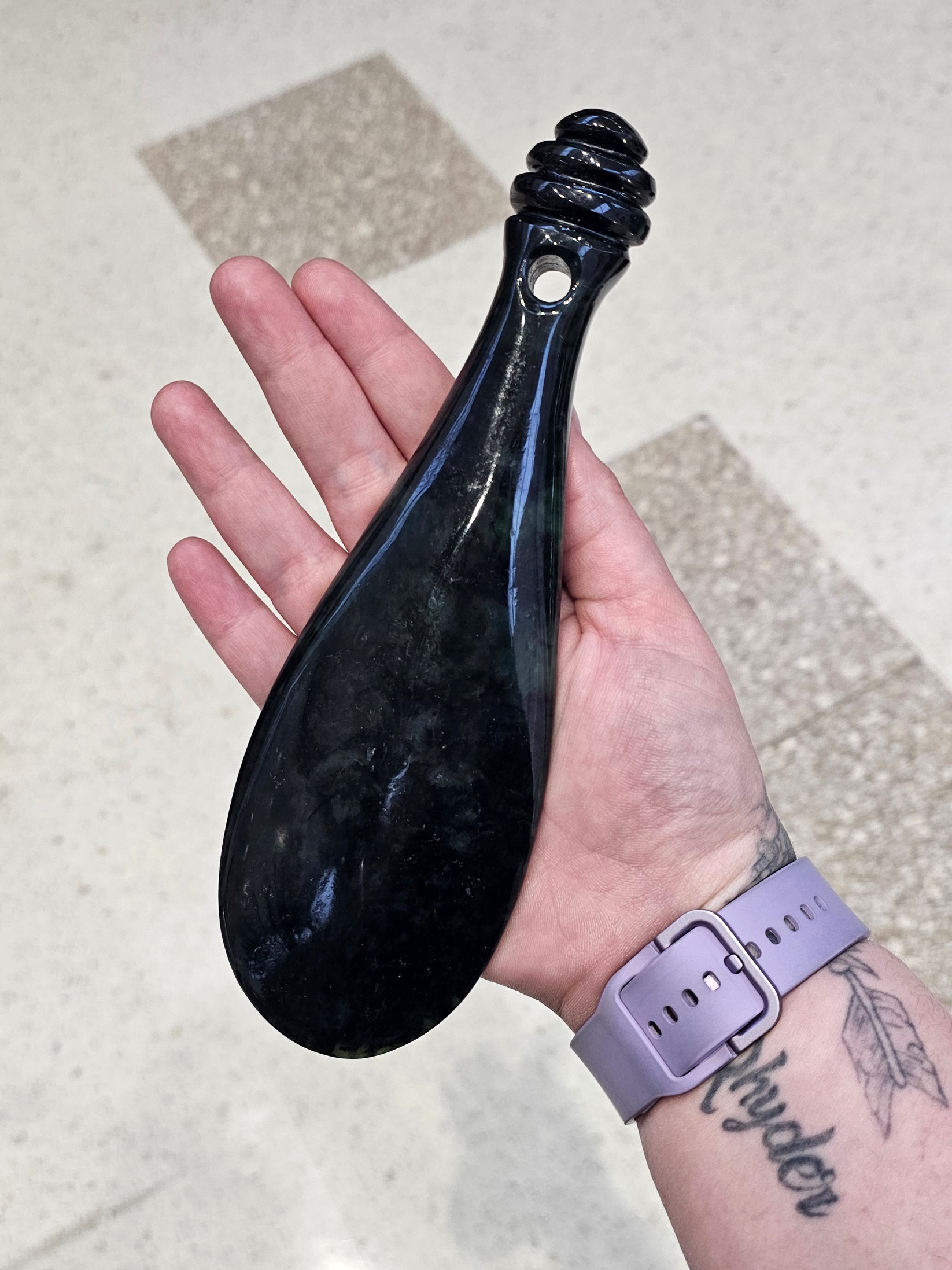 Extra Large Pounamu Greenstone Patu Club Pendant 200x60 mm – Rivendell Shop