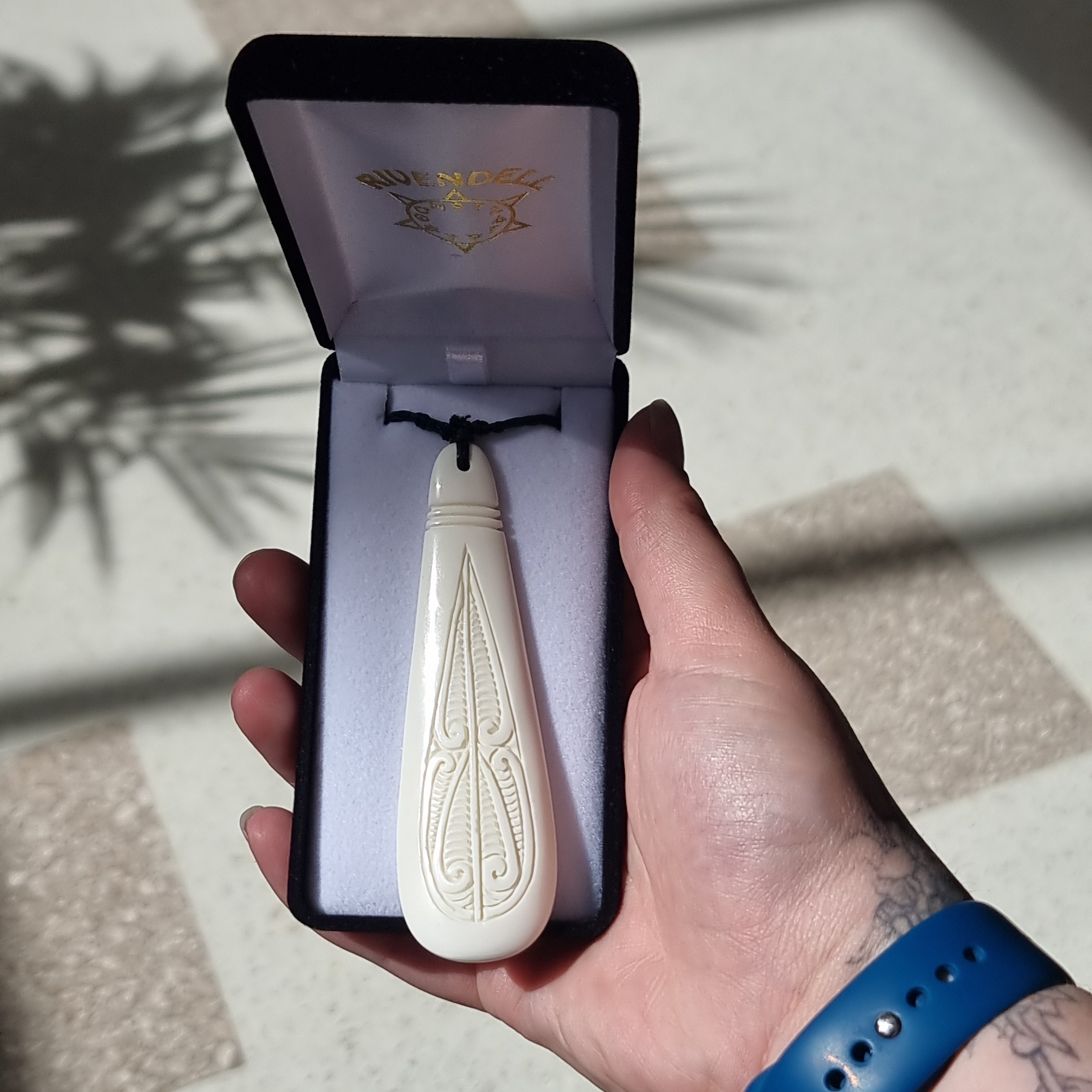 Patu bone carving – Rivendell Shop